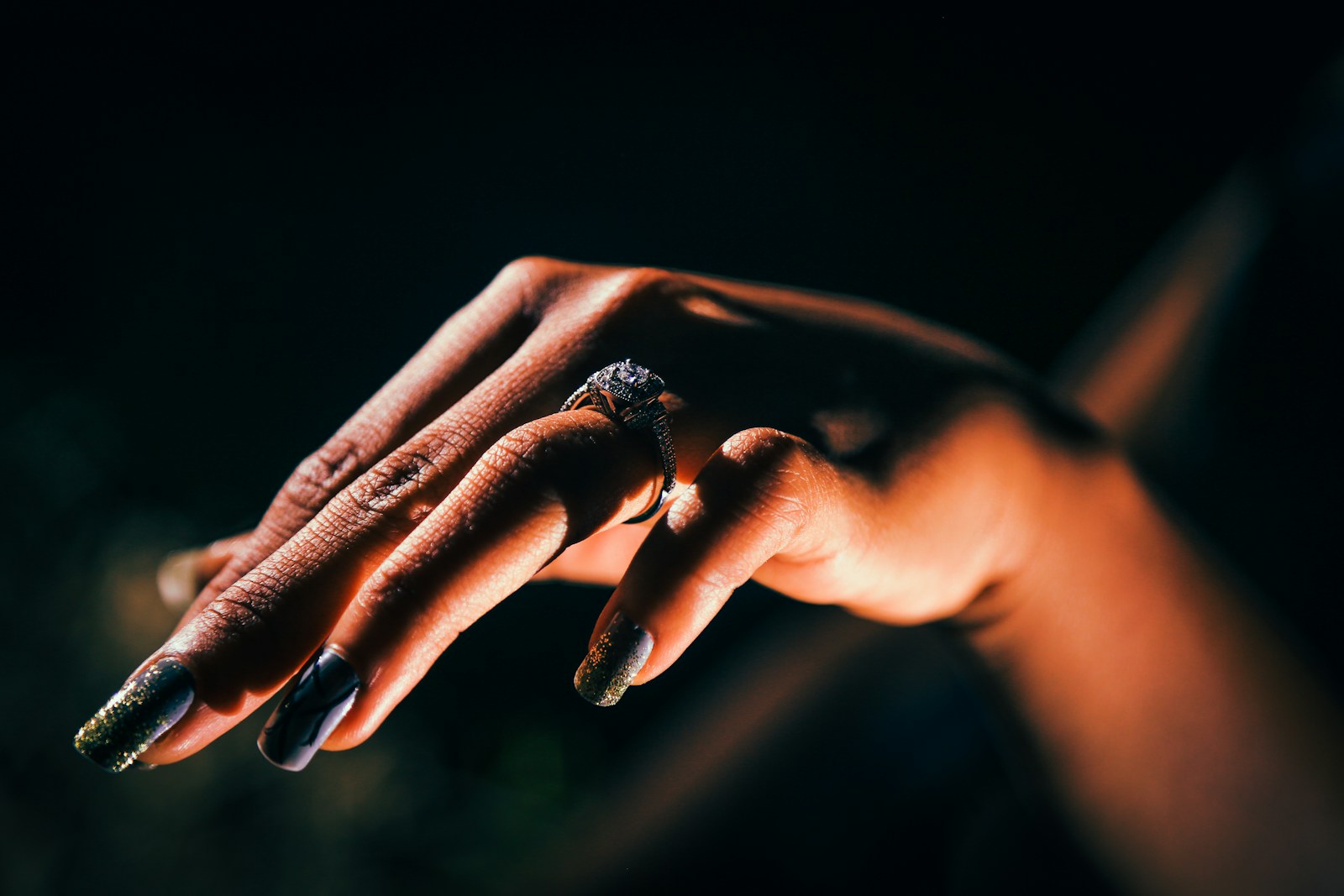 Ideal Nails on a Budget: Affordable Tips and Tricks - Beauty Guides
